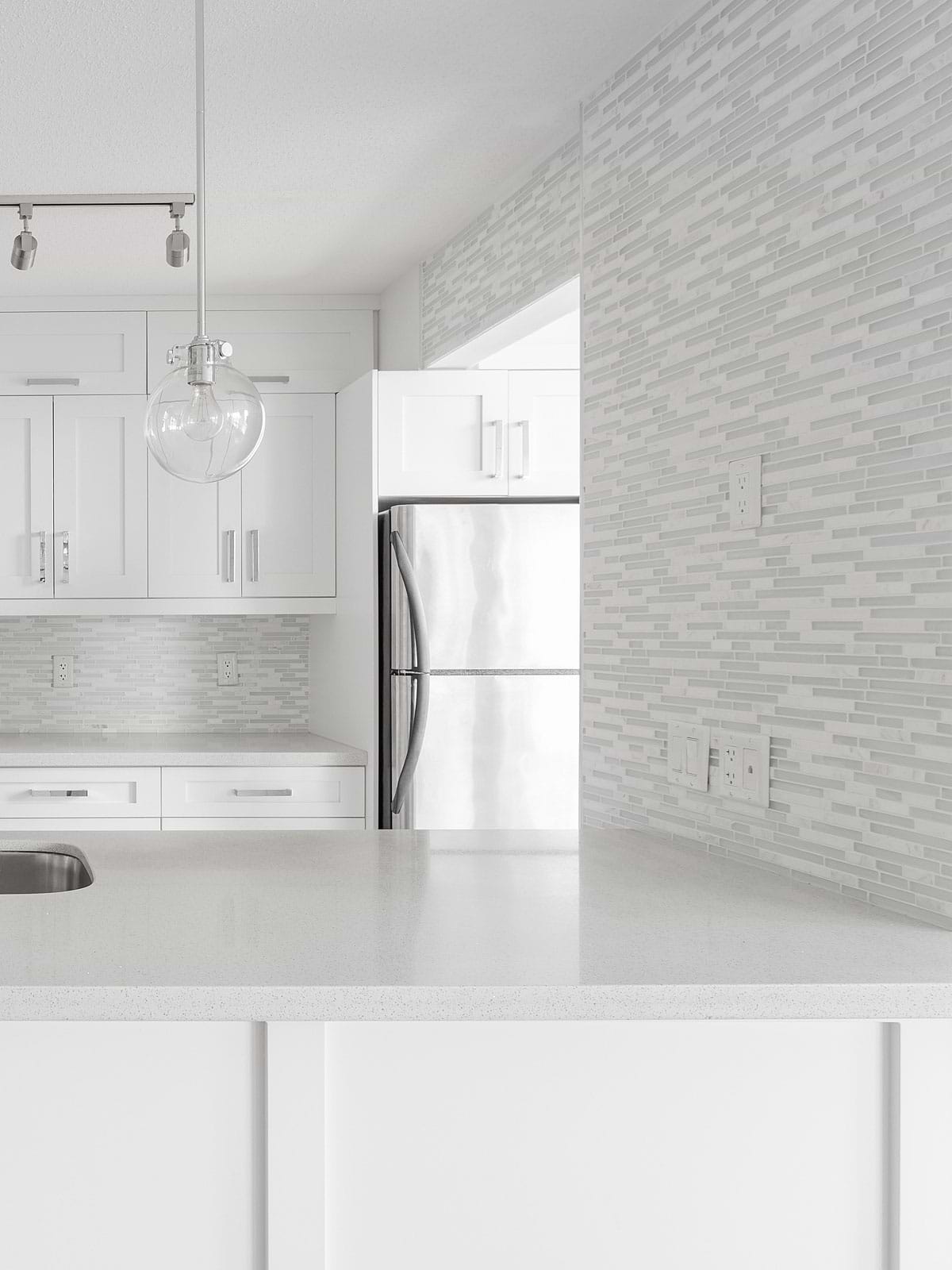 31+ Quartz Backsplash Ideas ( DURABLE & GOOD LOOKING )