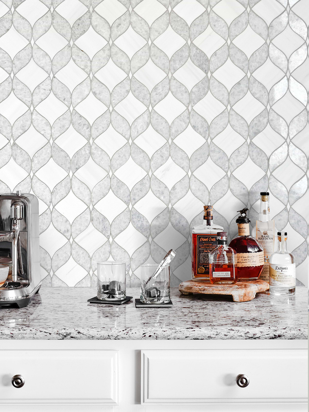 31+ Backsplash for Gray Countertops ( TRENDIEST ) - Backsplash