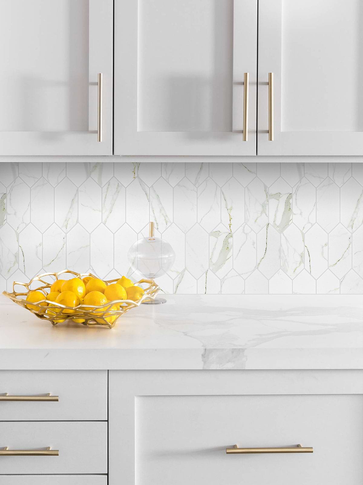 Glass Calacatta Gold Marble Look Mosaic Backsplash Tile