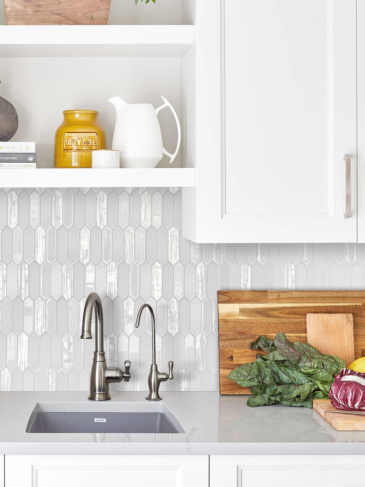 Pearl Glass Picket Design Backsplash Tile ( Unique Pearl Glass )
