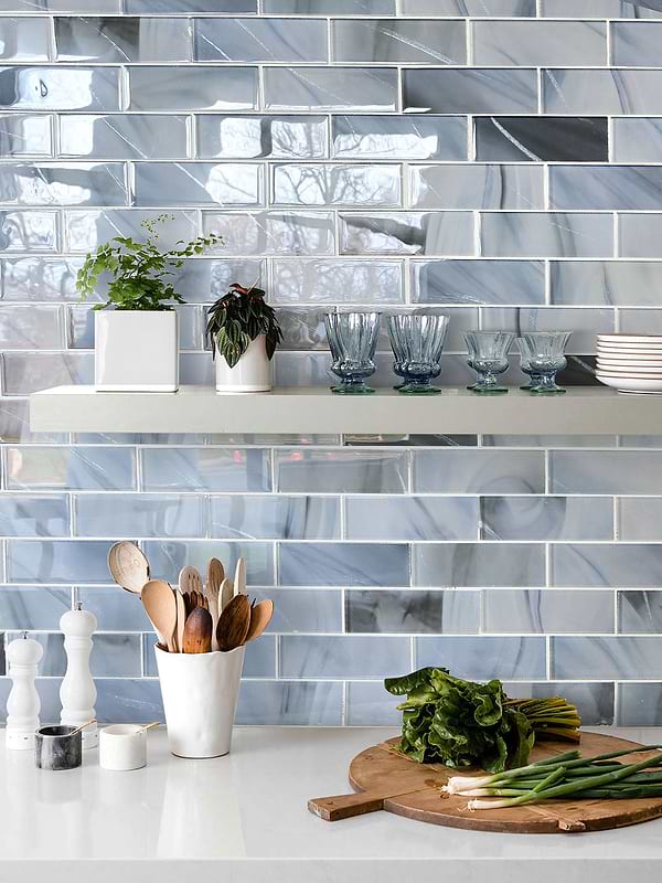 99+ Glass Backsplash Ideas (Top Trend Tile Designs!) Clean Look