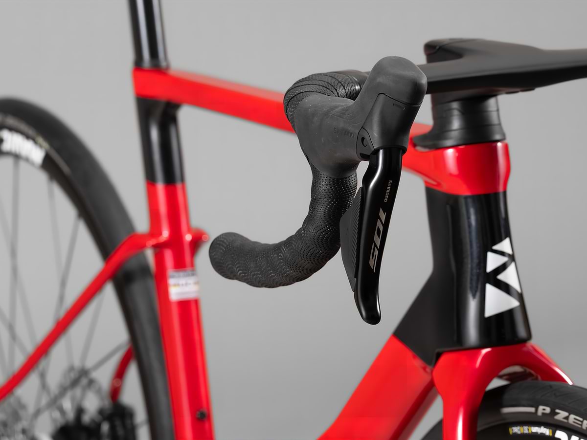 Ribble ULTRA-RACE - Shimano 105 Di2 | Ribble Cycles