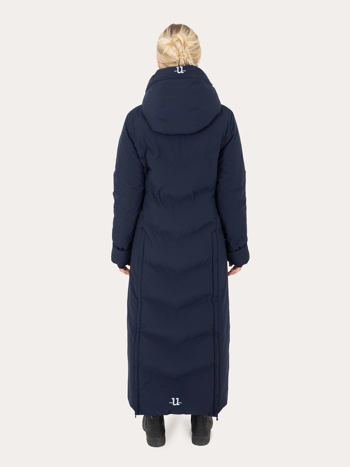 Frost Extended – Extra-Long Winter Coat for Equestrians and Outdoor ...