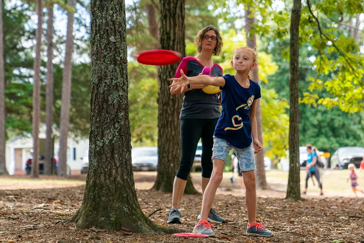 A Parent's Guide to Disc Golf for Kids