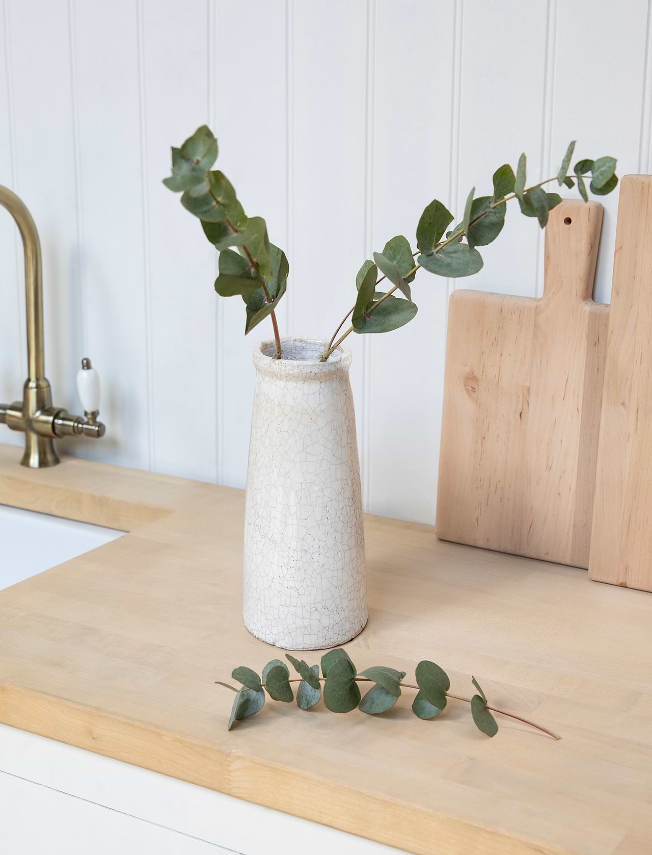 Ravello Bottle Vase White | Garden Trading