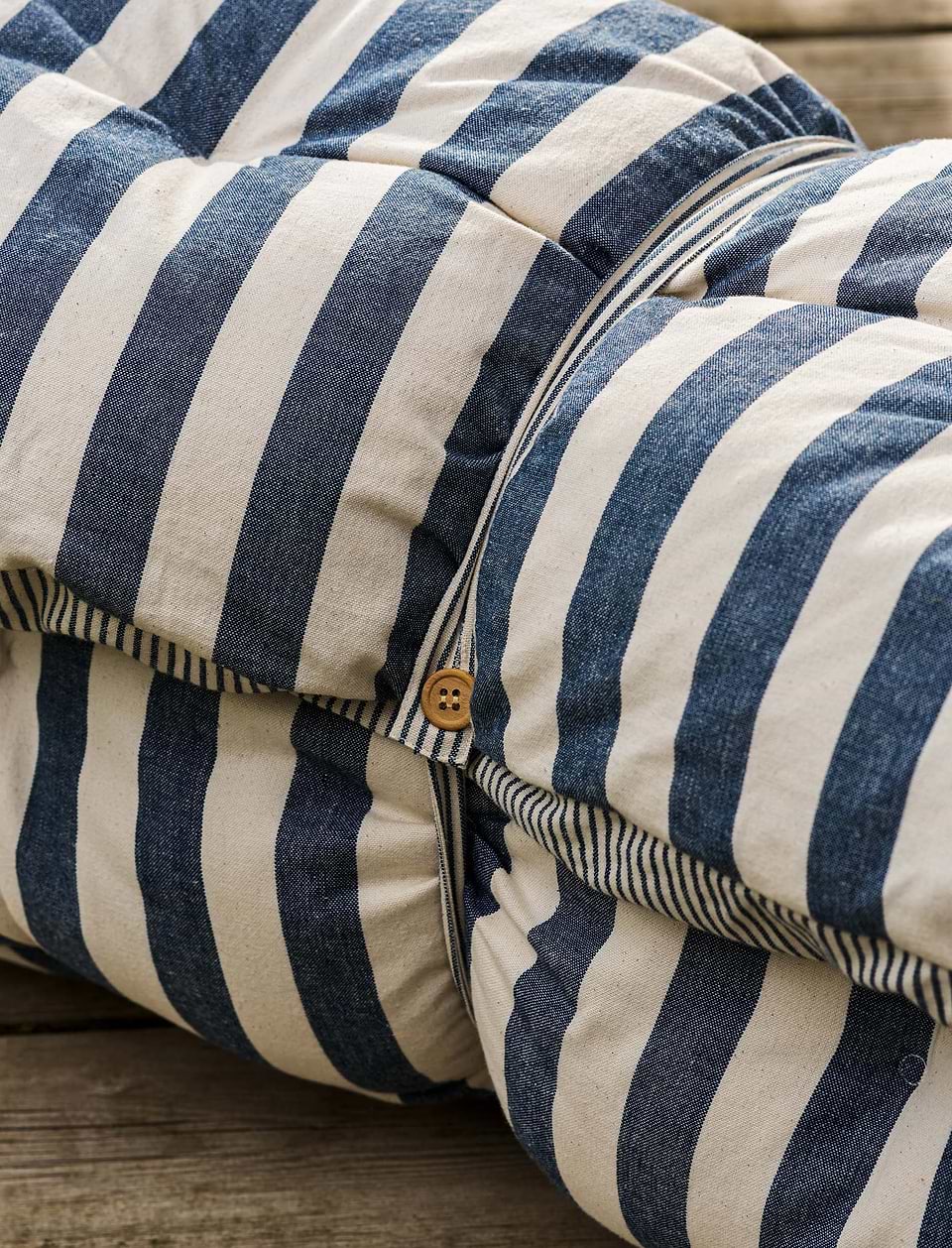 Harlton Roll Out Cushion Wide Stripe - Cotton, Ink