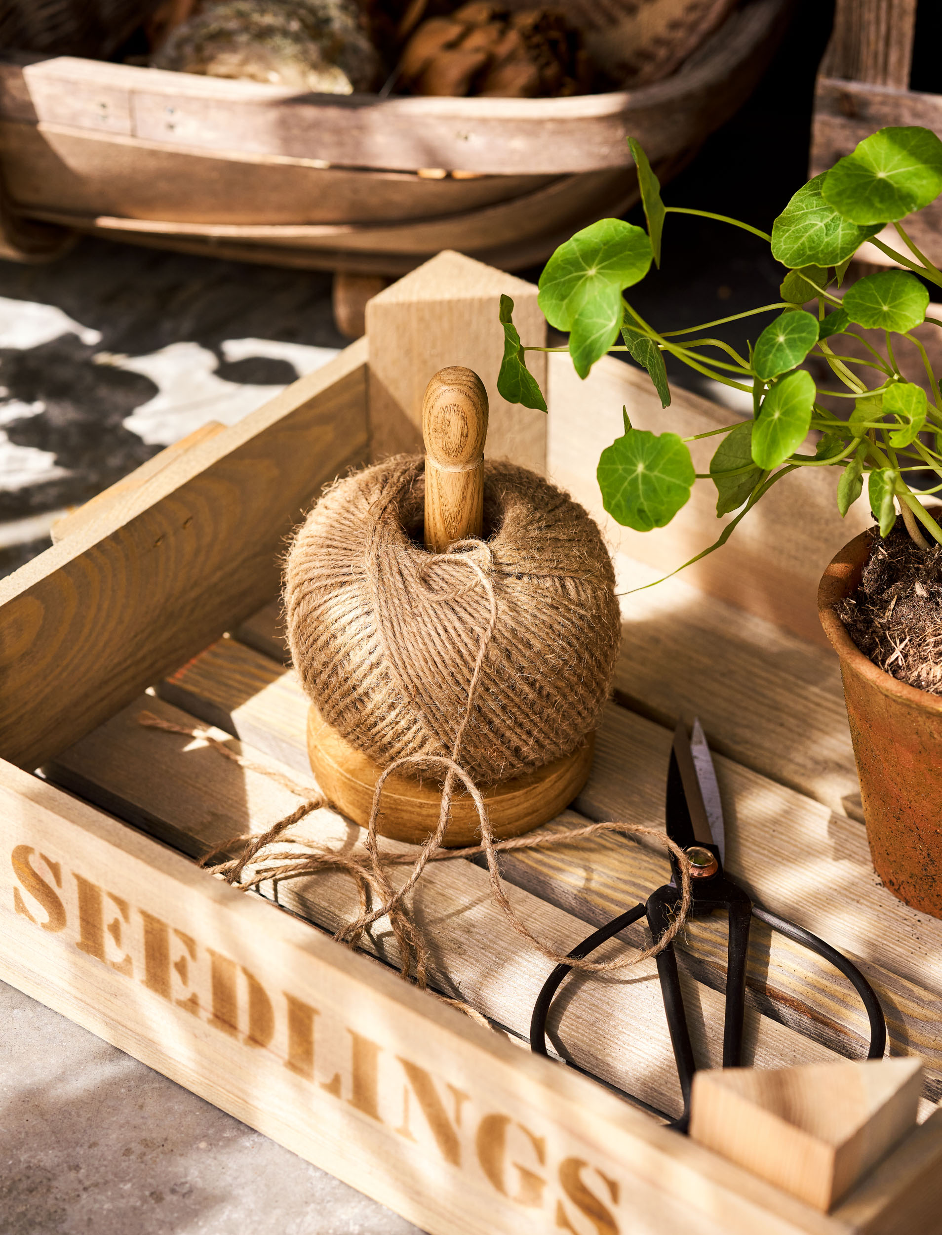 wooden string holder